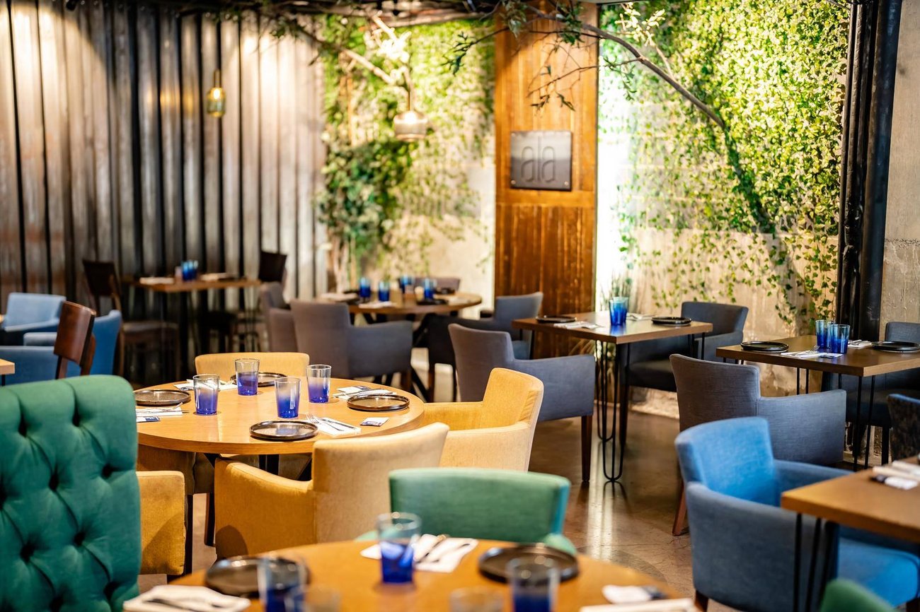 Best Restaurants to Eat Near the Walter E. Washington Convention Center